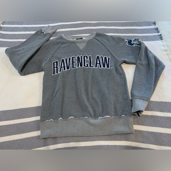 Universal | Tops | Harry Potter Ravenclaw Sweatshirt | Poshmark